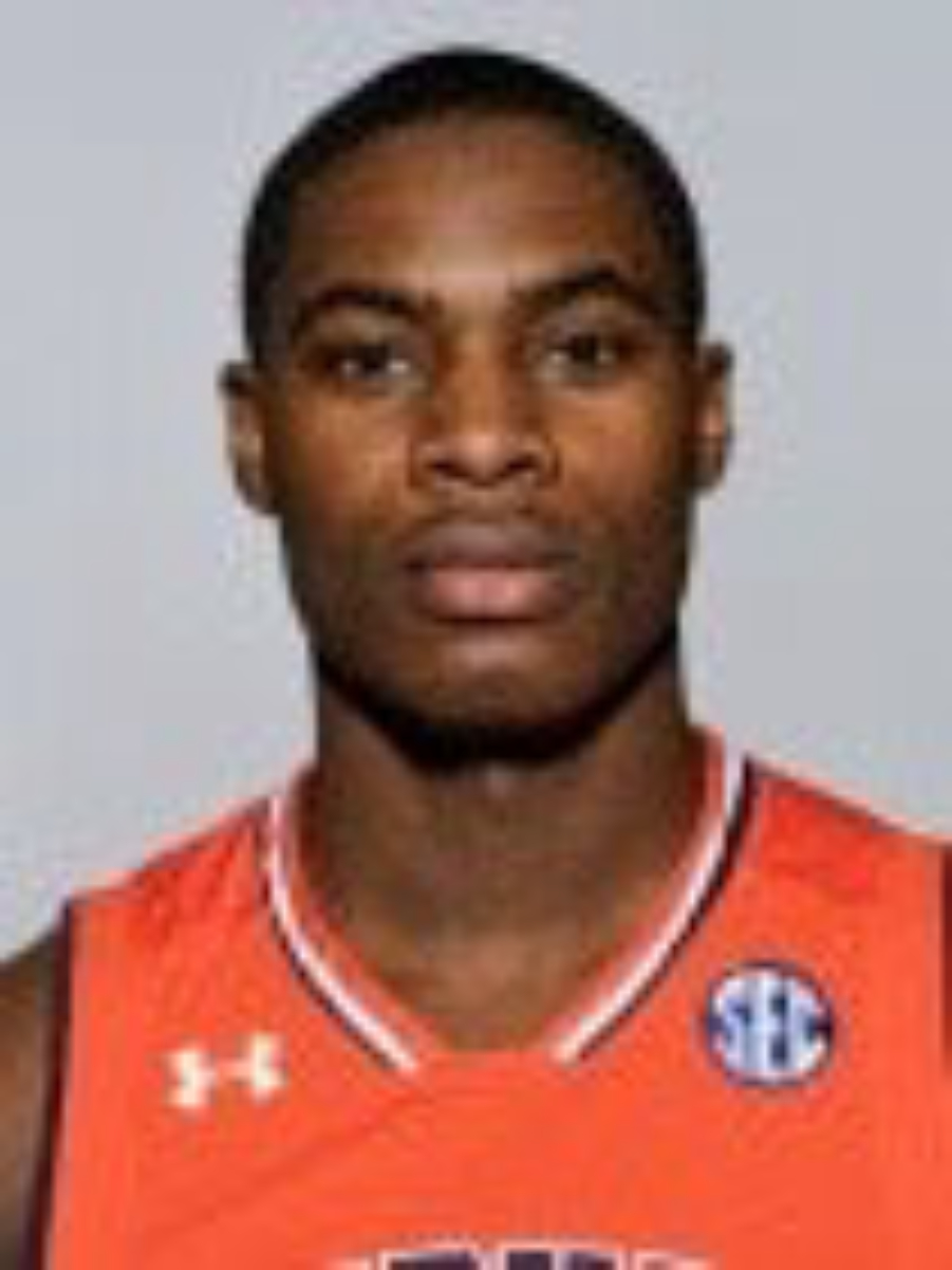 Davion Mitchell Wiki