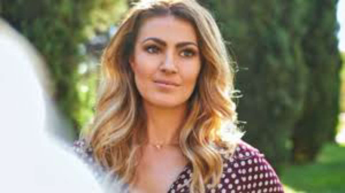 Amanda Balionis Wiki