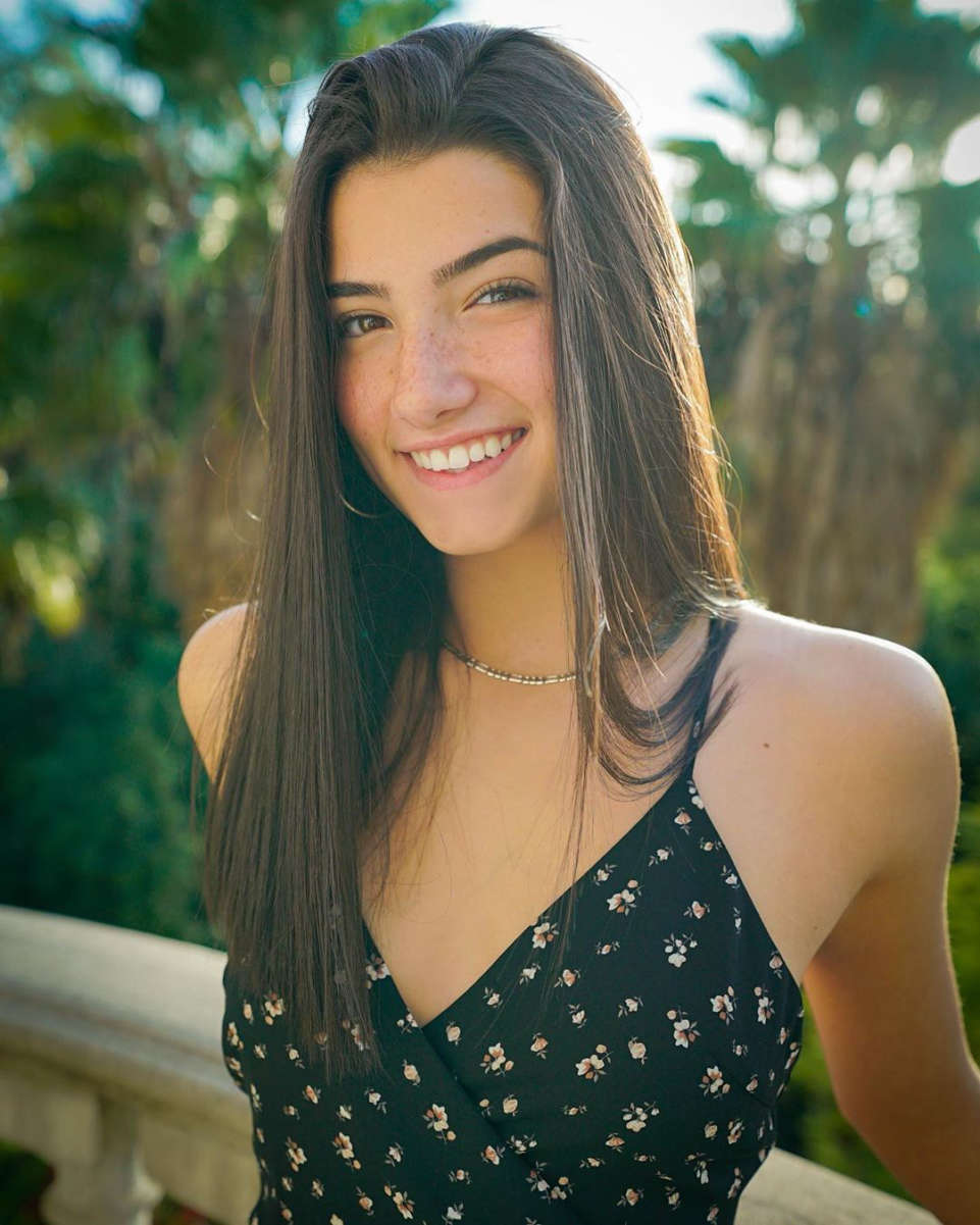 Charli D'Amelio Wiki