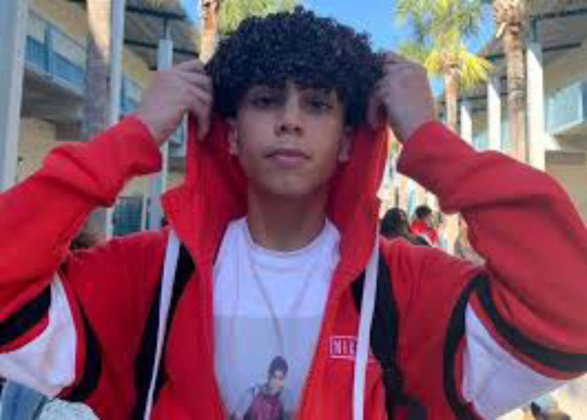 Curlyhairjordans Wiki