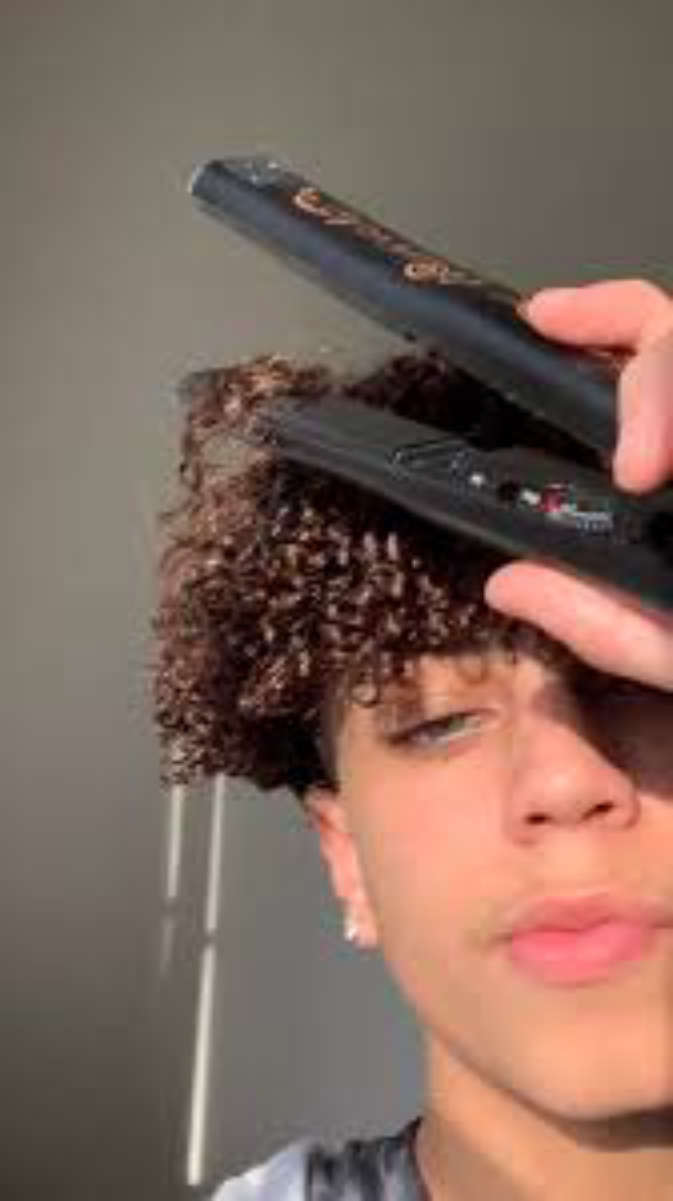 Curlyhairjordans Wiki