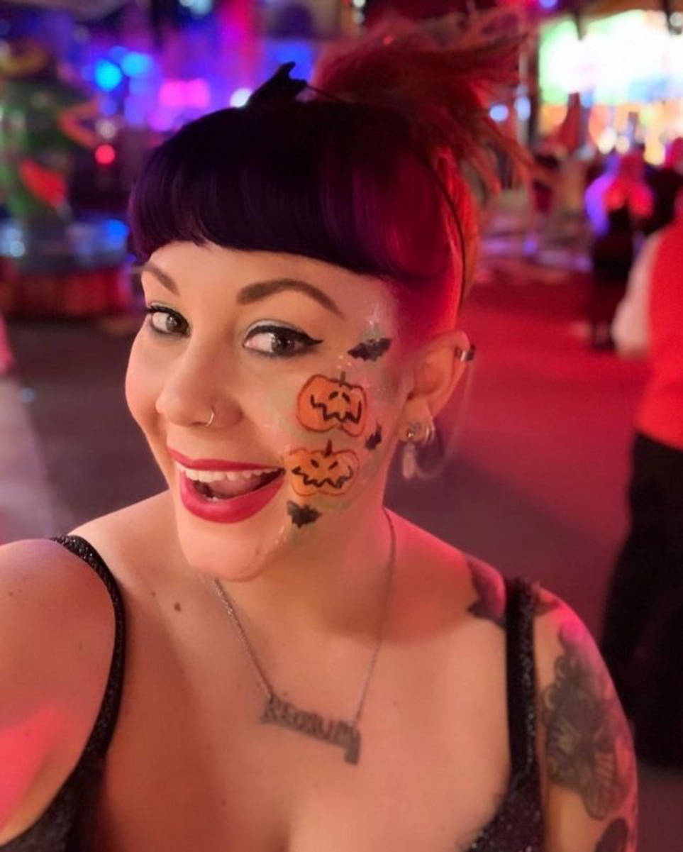 Maria Lewis's Instagram, Twitter & Facebook on IDCrawl