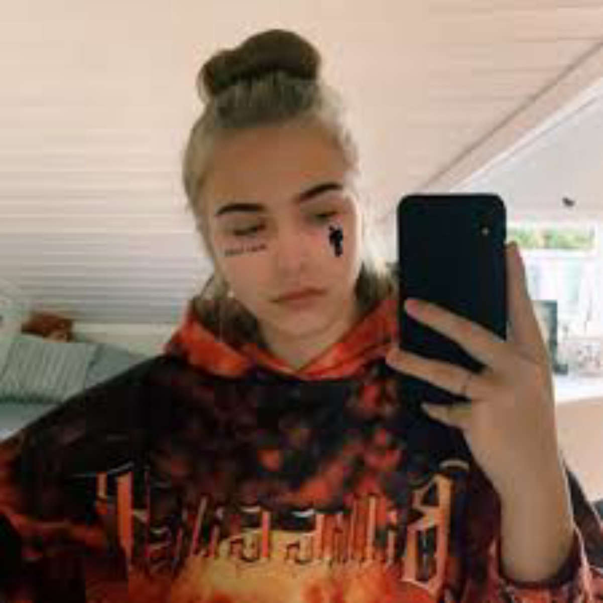 Nicoline Victoria Hansen Wiki