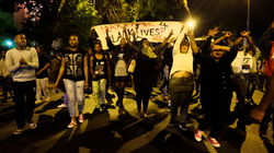 Dean Hutton (Artist) Wiki & Bio - [[LINK|lang_en|artist|Arti...