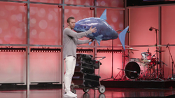 Levi Lusko Wiki & Bio - Pastor of Fresh Life Church