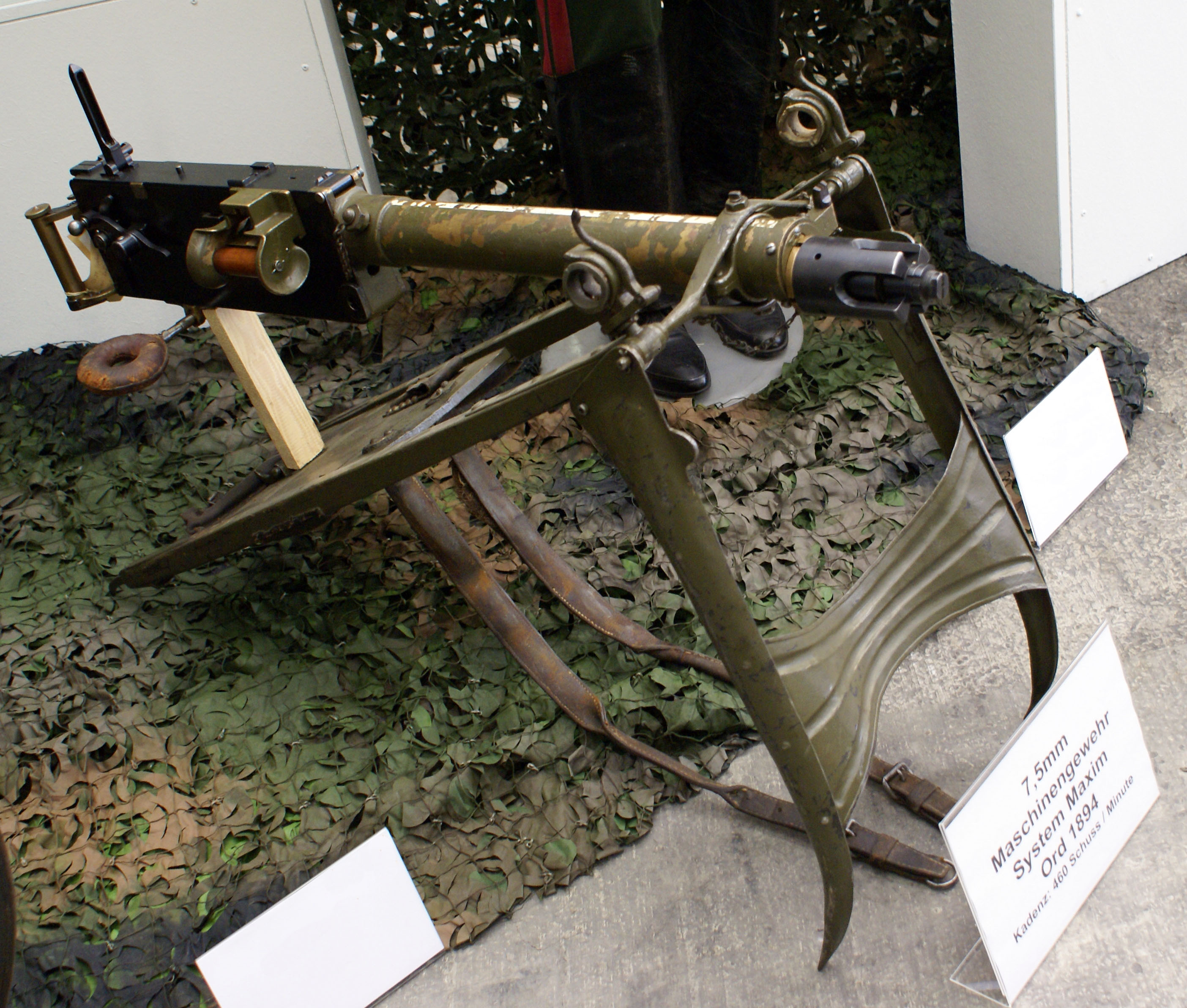 Maxim gun | Wiki | Everipedia
