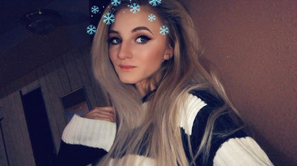 Bewitching (Streamer) Wiki