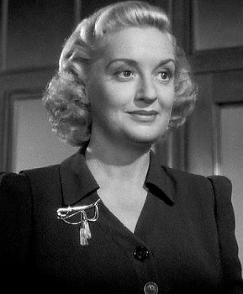 You're Sam Spade, who's hotter? They all have the crazy eyes! - AR15.COM