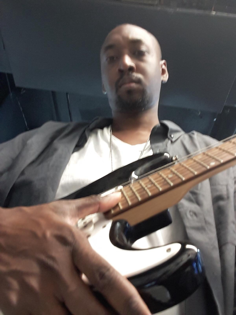 9000 (Ramon Rivas) Wiki