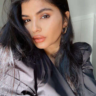 Aisha Baker (Blogger) Wiki & Bio - Blogger & Fashion Promote...