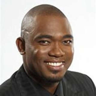 Aubrey Poo Wiki & Bio - Actor